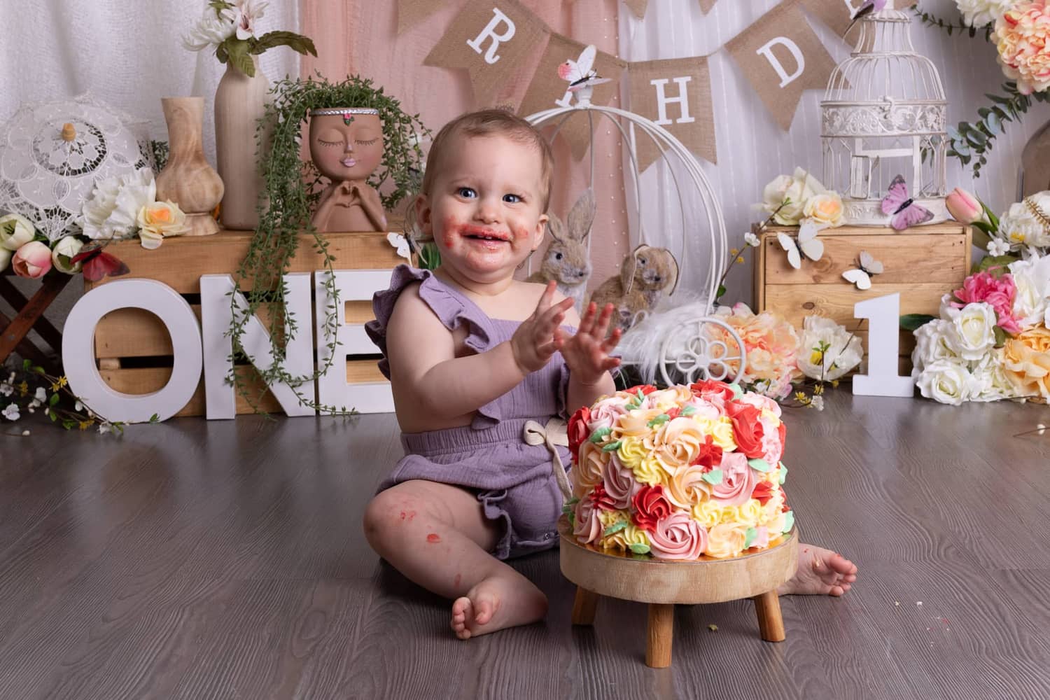 Bébé va avoir 1 ou 2 ans ? Découvrez la séance smash cake